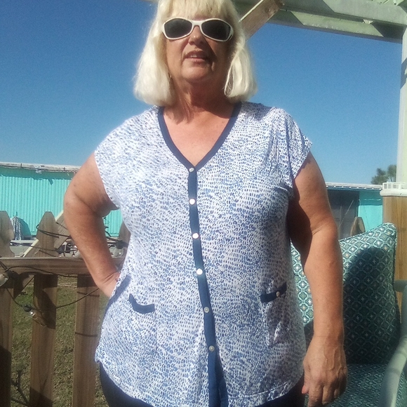 Company Ellen Tracy | Tops | Company Ellen Tracy Blue White Top | Poshmark